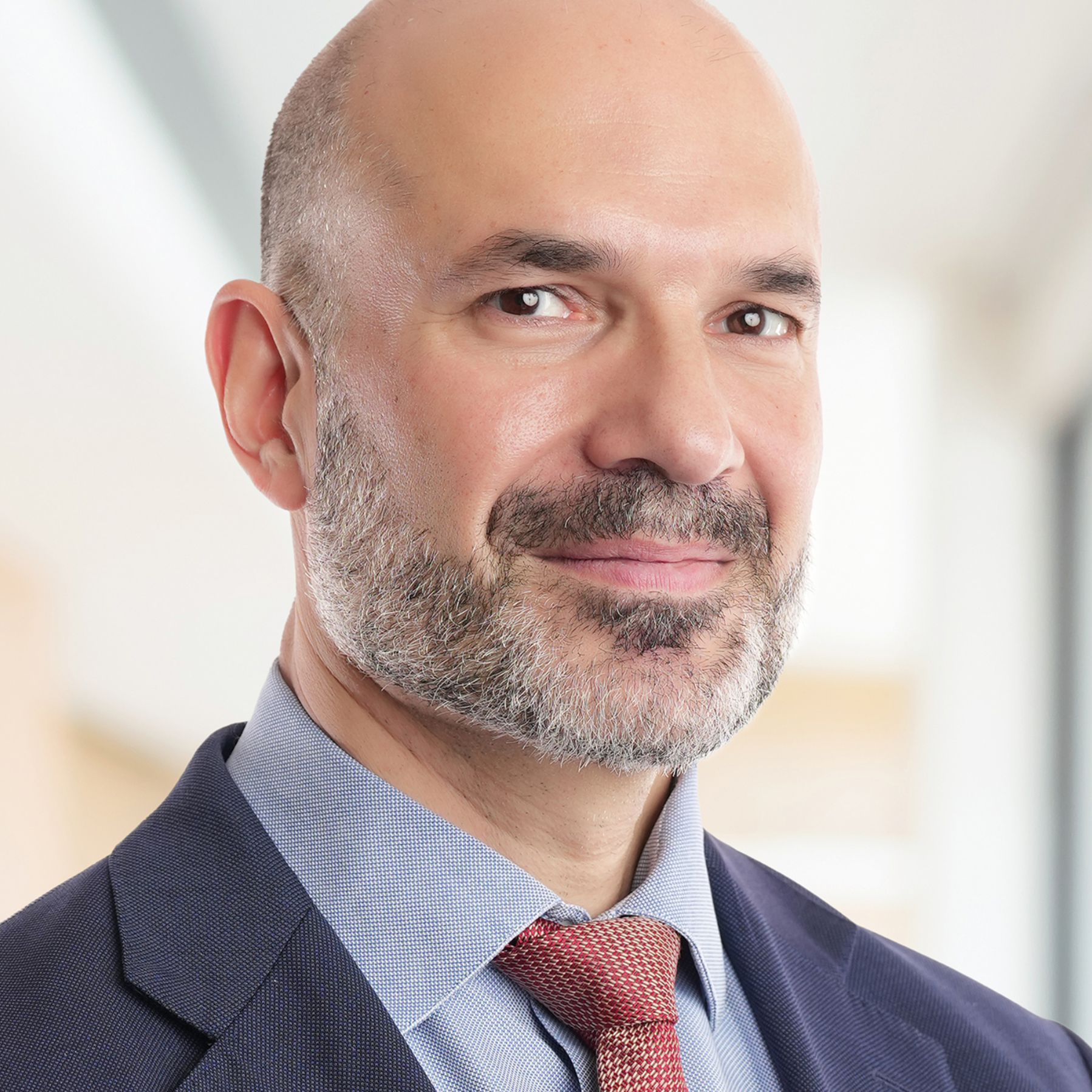 Alex Roussos, Global | Chambers Profiles