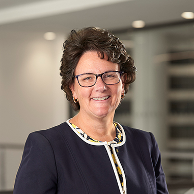 Lynda Bennett, USA | Chambers Profiles