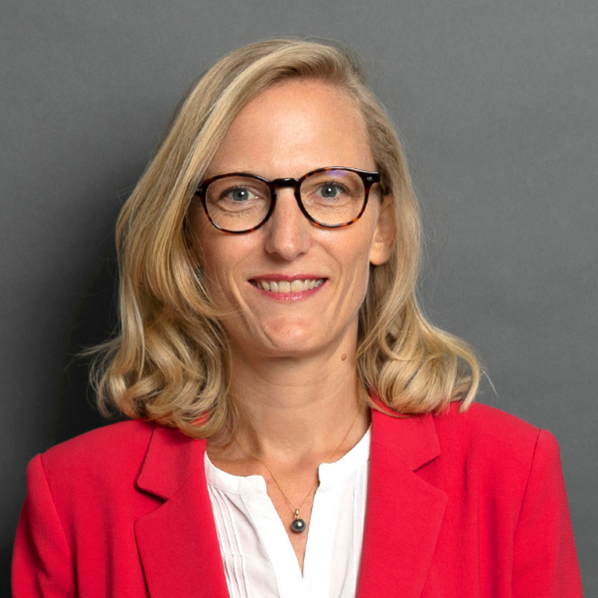 Anne-Sophie Lampe, France | Chambers Profiles